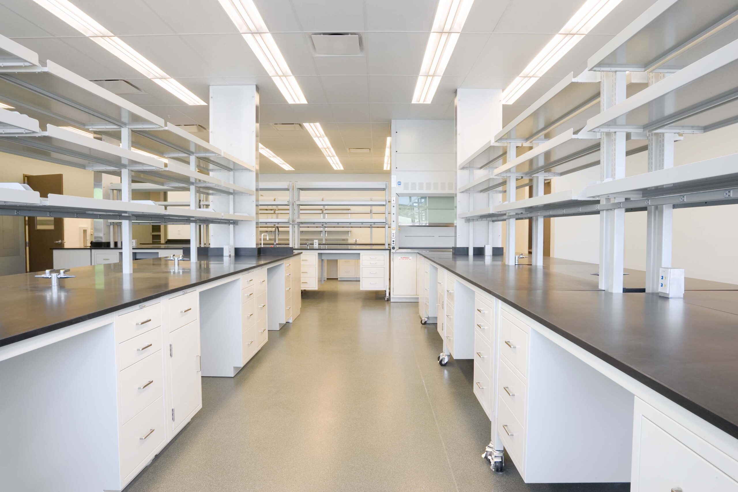 Fundermax Phenolic Surfaces | Counter Reaction